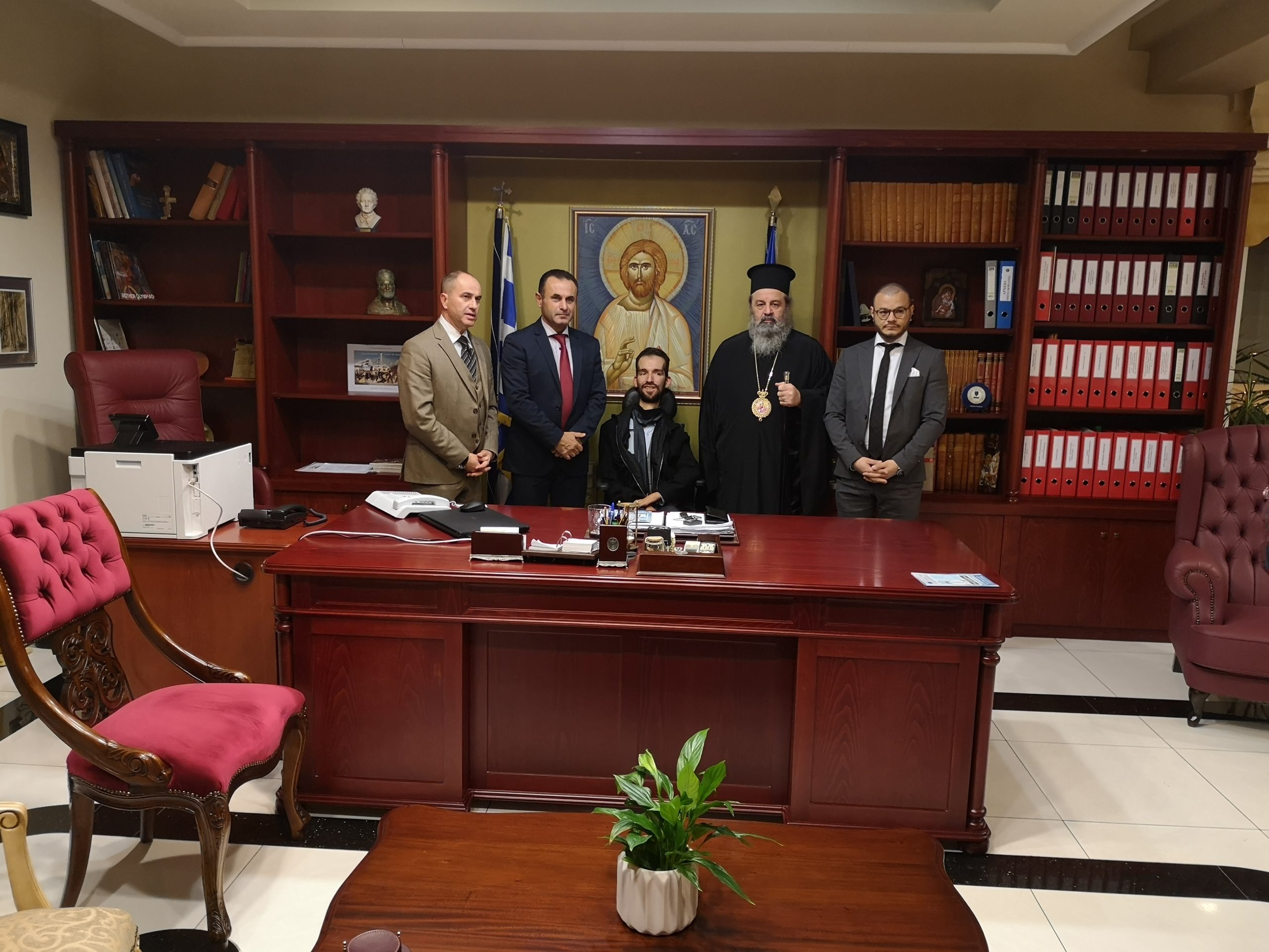 ΟΛΟΙ ΟΙ ΑΝΘΡΩΠΟΙ ΔΙΑΦΟΡΕΤΙΚΟΙ-ΟΛΟΙ ΙΣΟΙ | Indrama